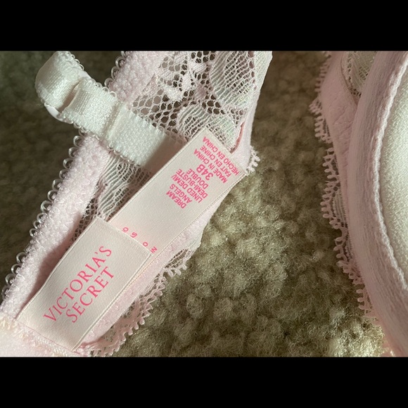 Victoria's Secret | Intimates & Sleepwear | Nwot Vs Bra | Poshmark